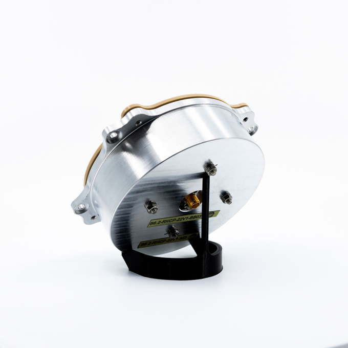 Compact Wideband Antennas | Anywaves, Space Antenna Makers